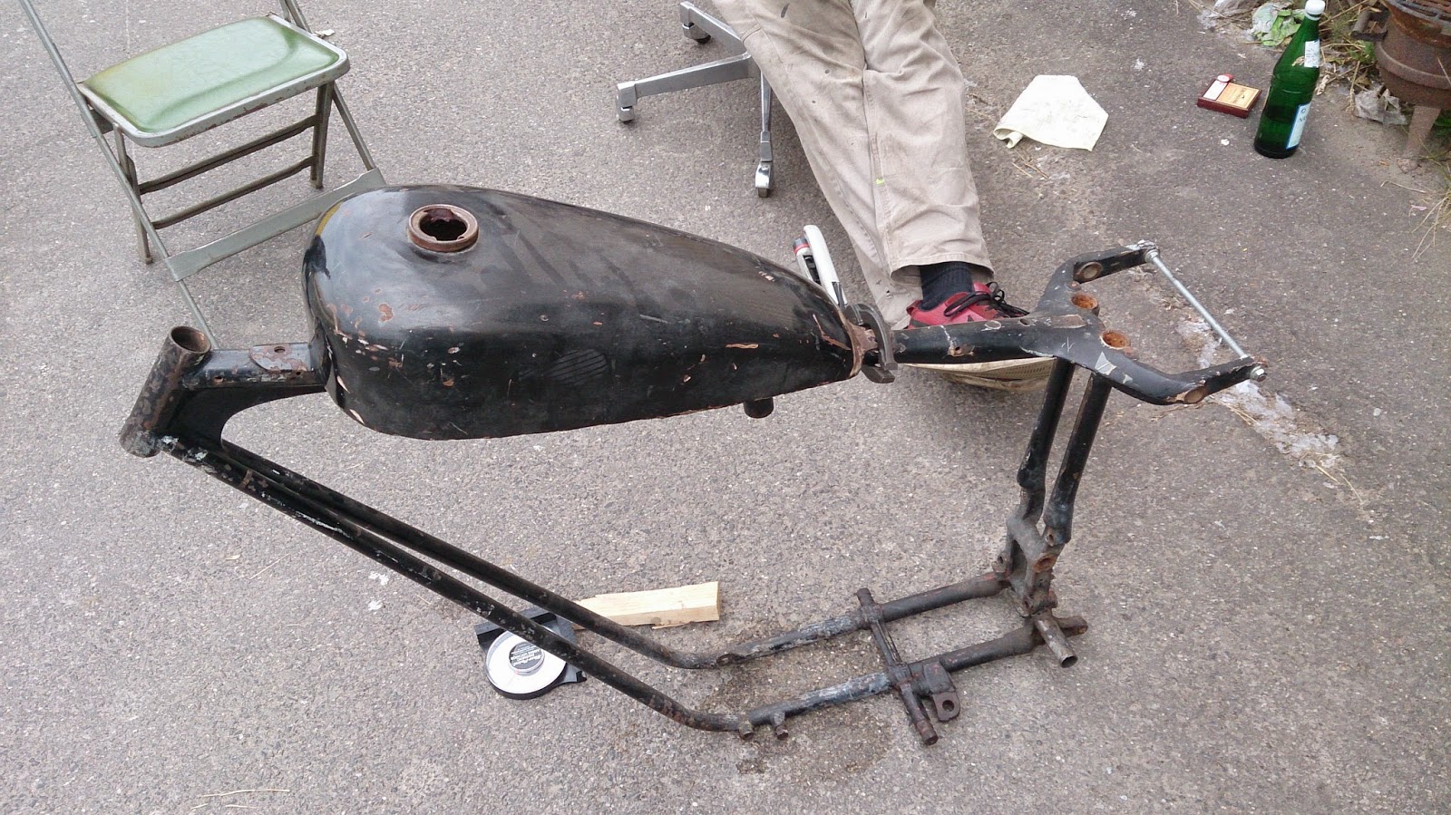 No Name Cycles: Arlen Ness Ironhead Hard head weld on frame section ...