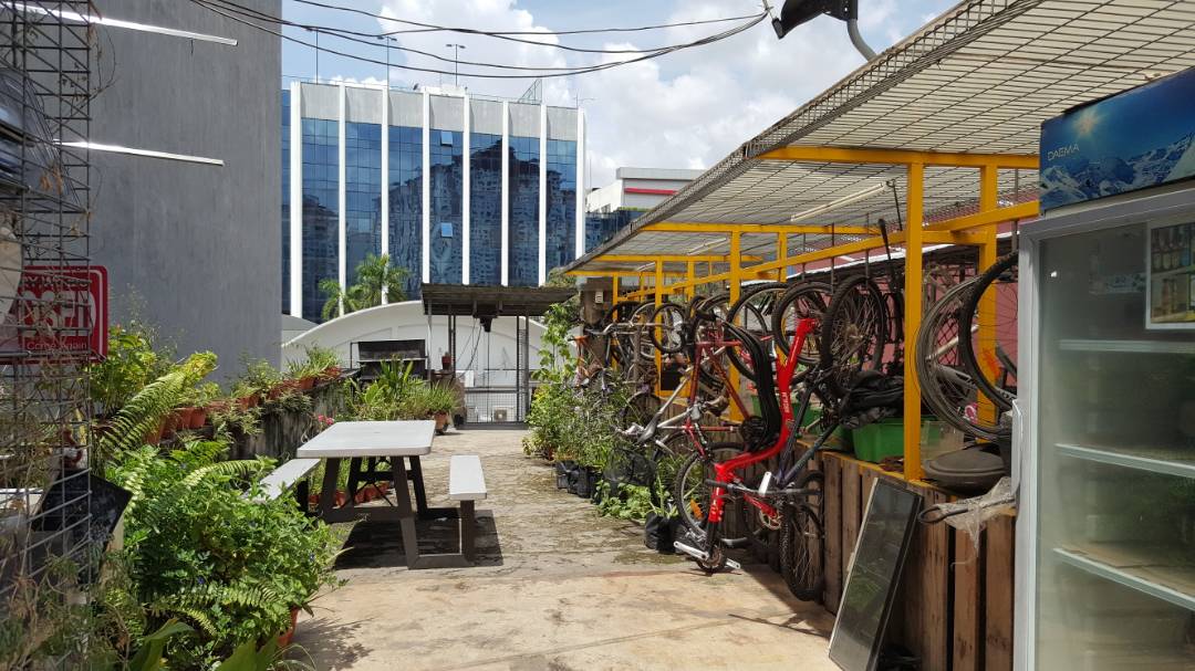 Meh Travel With Me!!: The Basikal Cafe, Jalan Bangsar KL