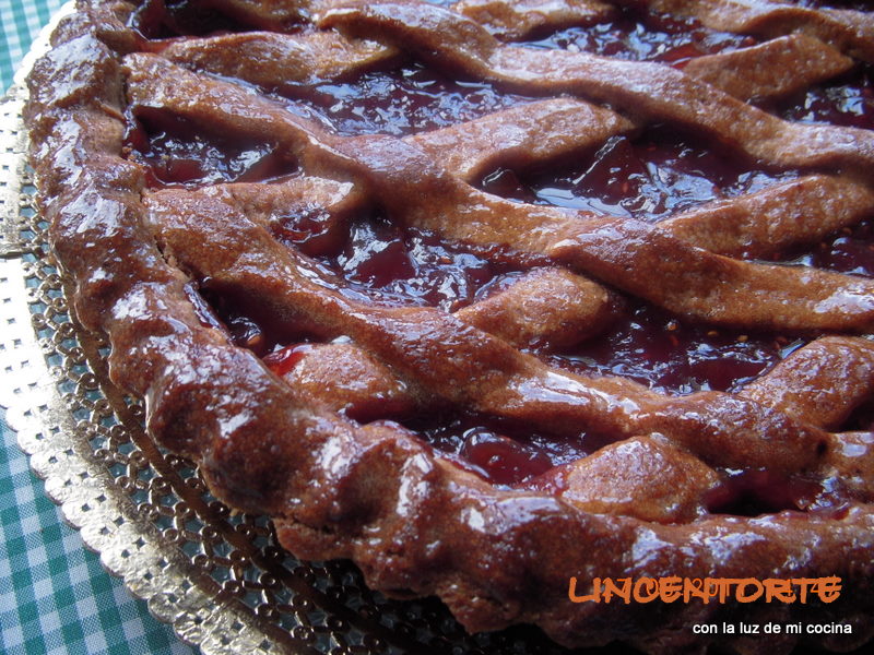 con la luz de mi cocina: LINZENTORTE, TARTA LINZER CLÁSICA