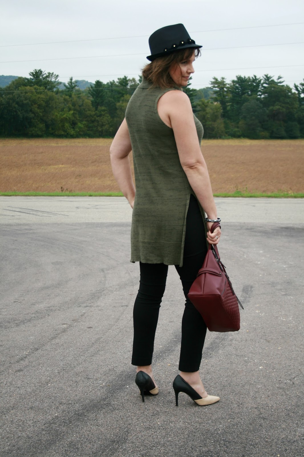 Amy's Creative Pursuits: Sleeveless Long Sweaters