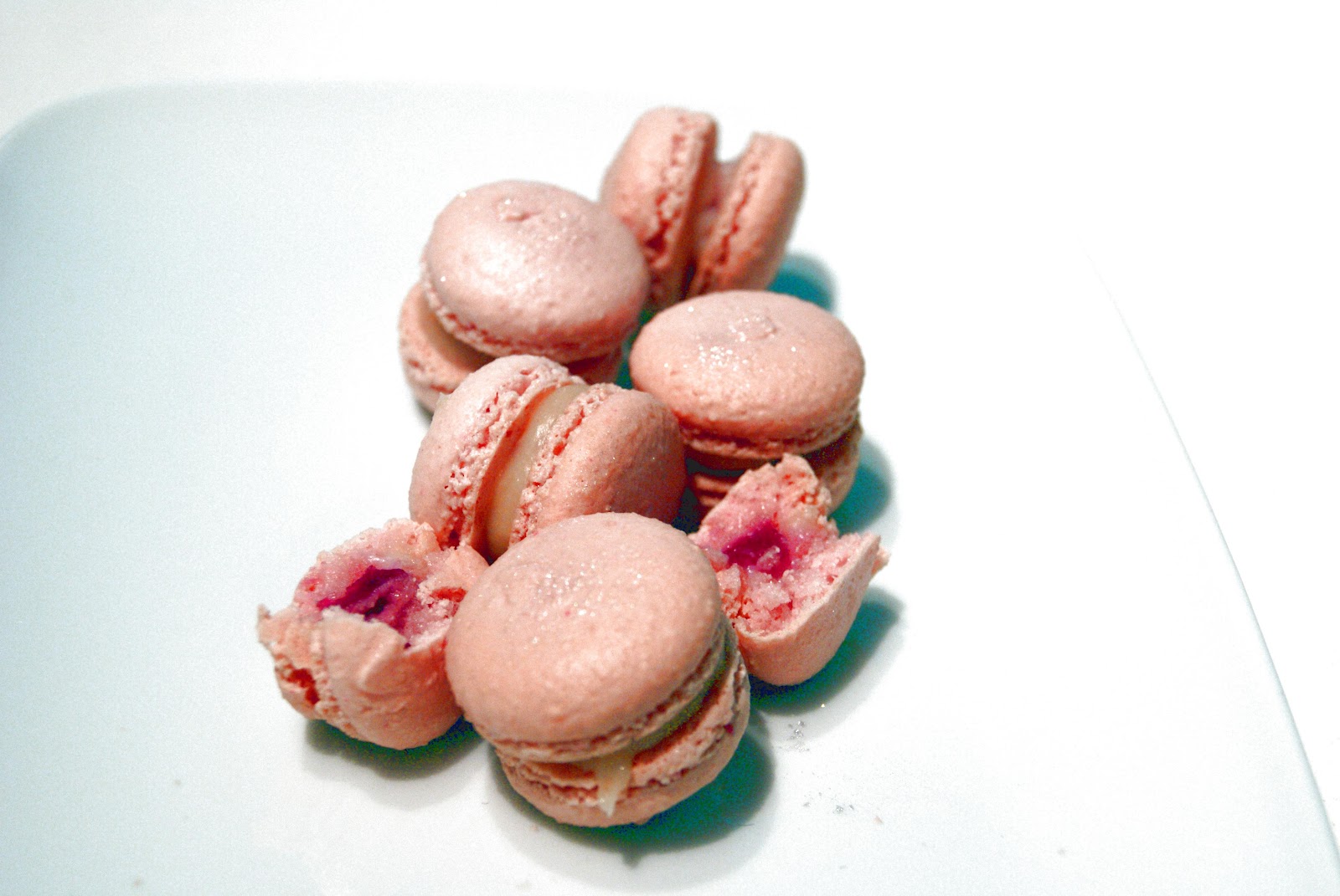 little miss sweetie: Ispahan Macaron - Macarons with lychee, rose and ...