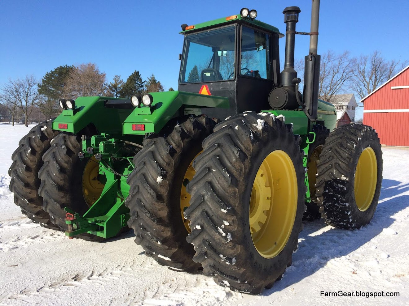 John Deere 9500 Combine, 693 Cornhead, F 925 Platform