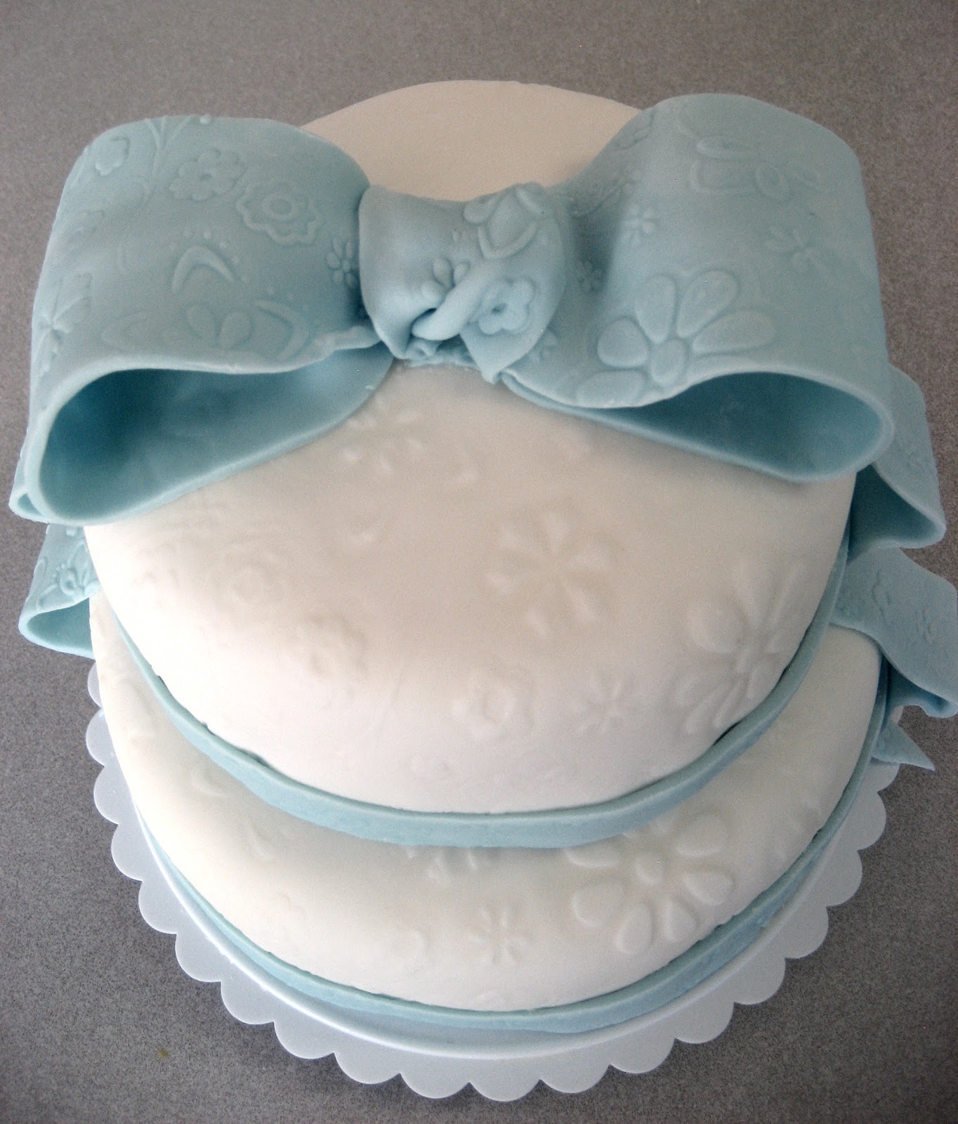 Devanys Designs: Simple and Elegant Baby Shower Cake