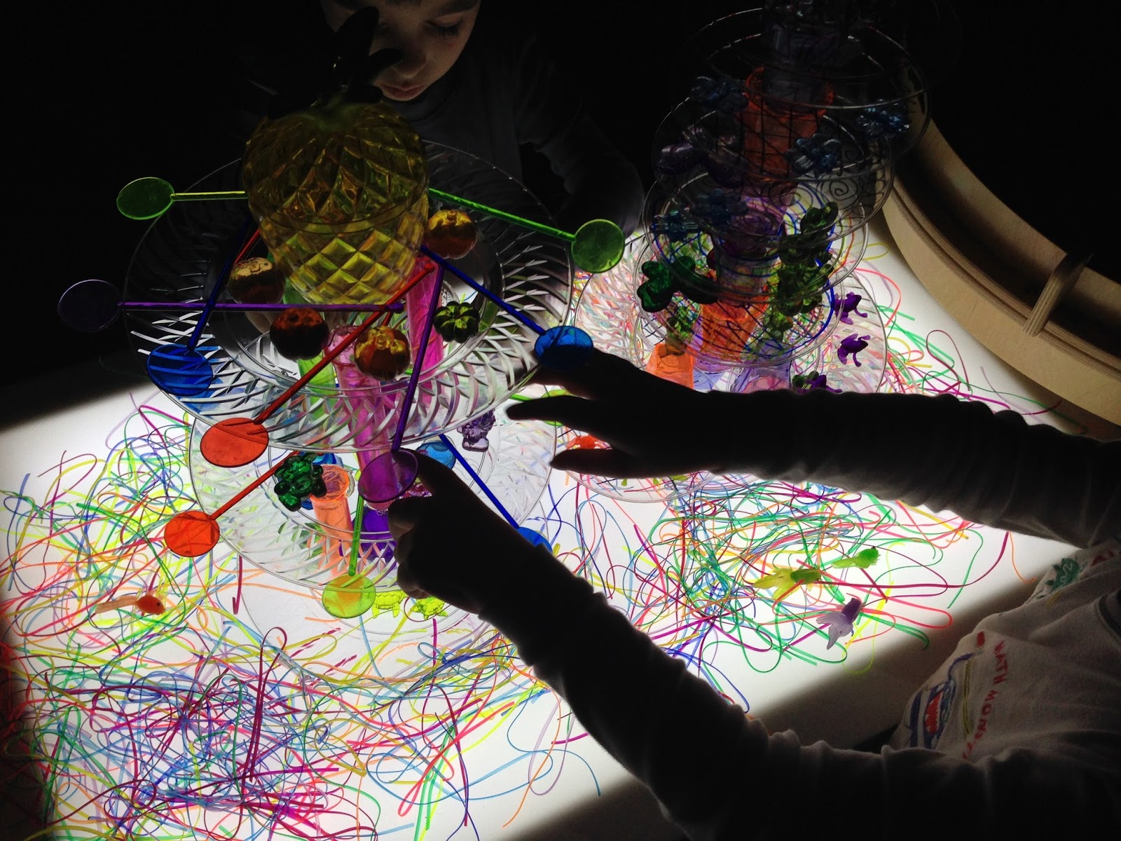 Super Easy DIY Light Table Play Towers | Homeschool and Light Tables