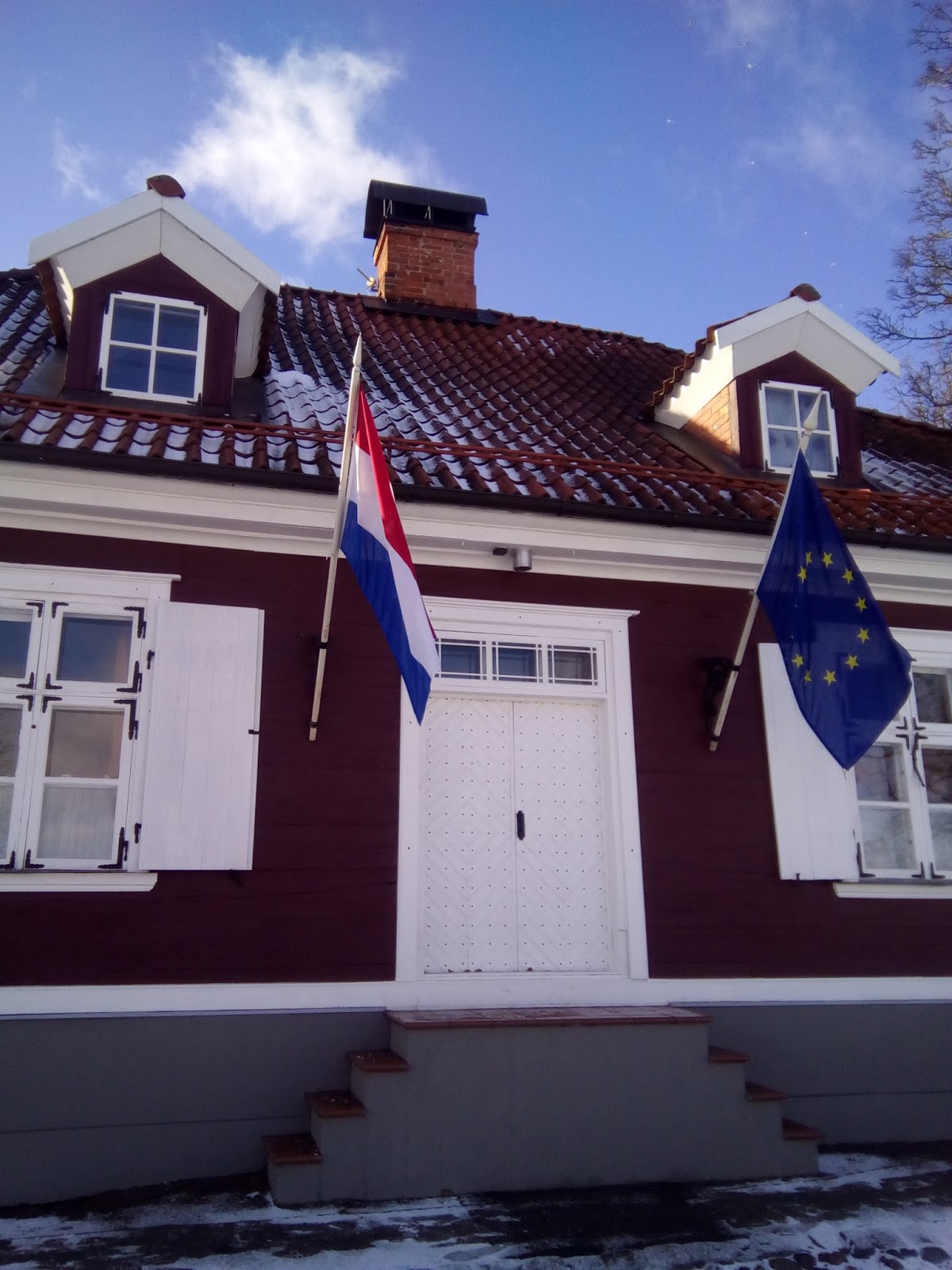 SB krikumi: 5. sērija: Balasta dambis