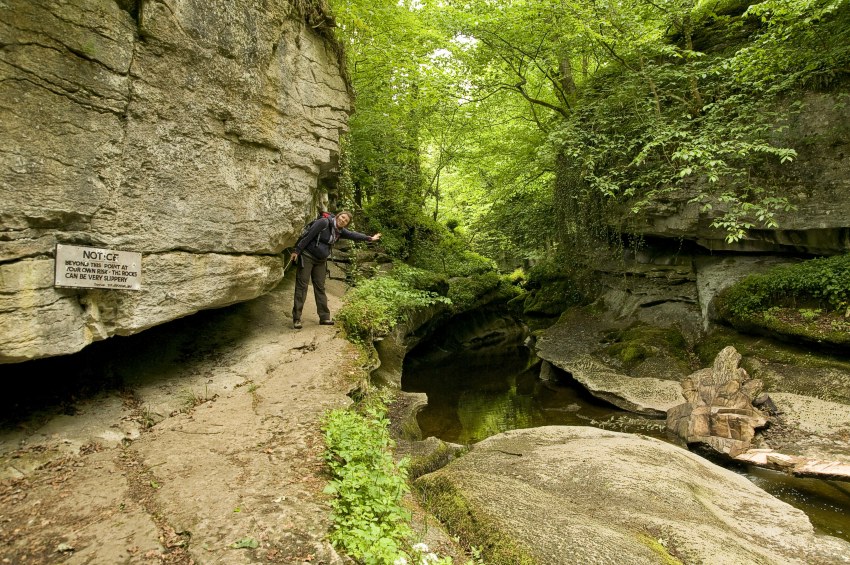 Around Scotland: HOW STEAN GORGE