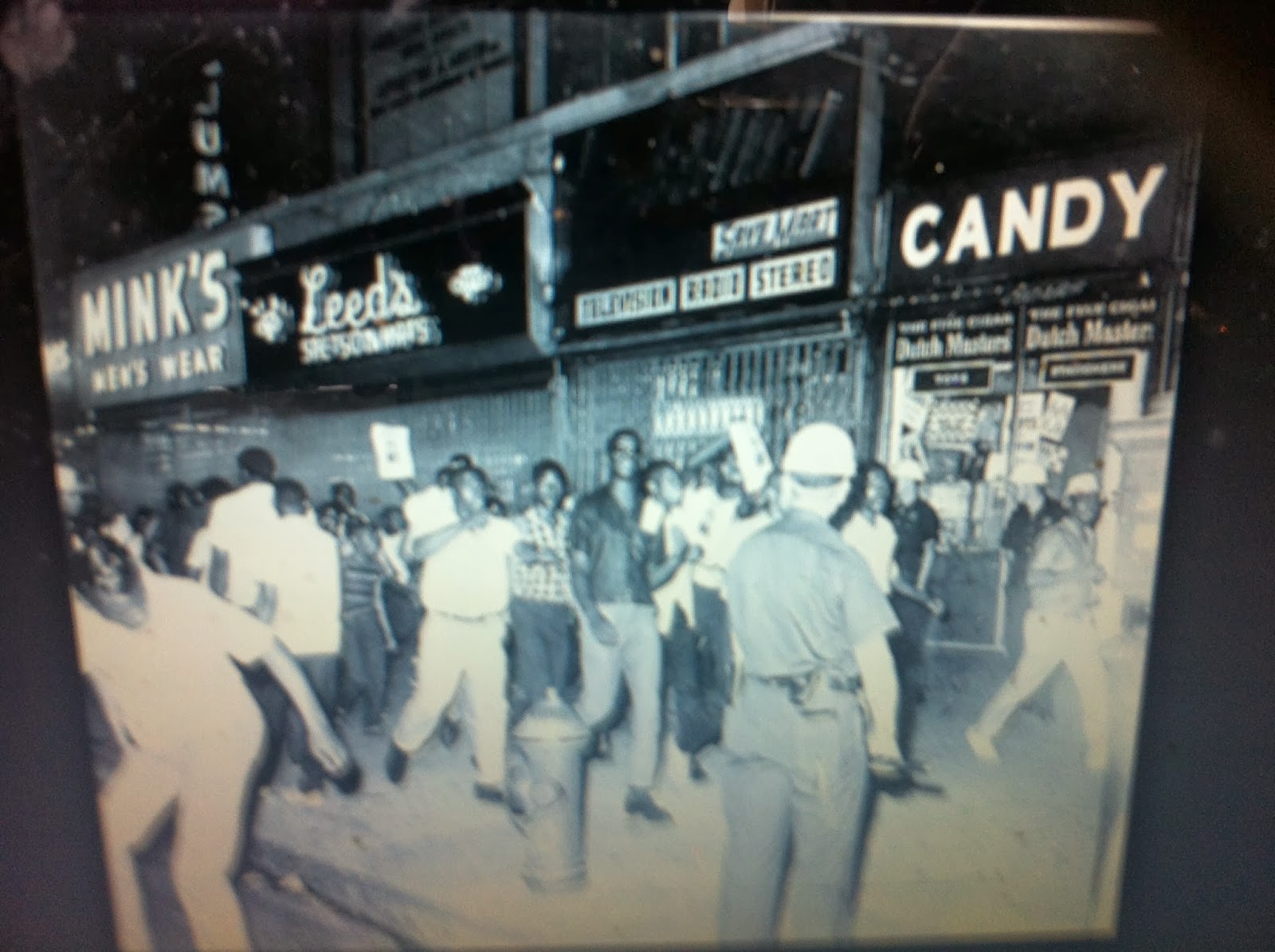 THE BLACK SOCIAL HISTORY:: BLACK SOCIAL HISTORY : THE HARLEM RIOTS OF ...