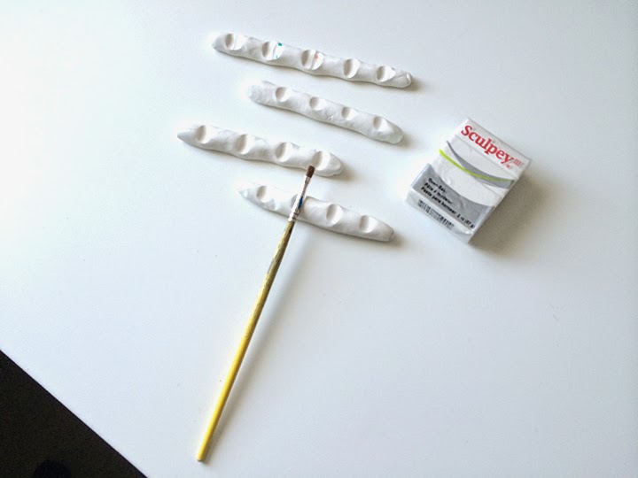 BUFFALO ETSY TEAM: Tips & Tricks: DIY paint brush rest