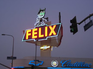 Fix Felix the Cat, L.A.'s most beloved (formerly) neon sign
