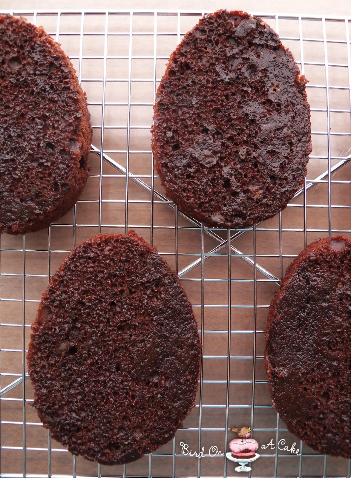 Bird On A Cake: Chocolate Easter Egg Mini Cakes