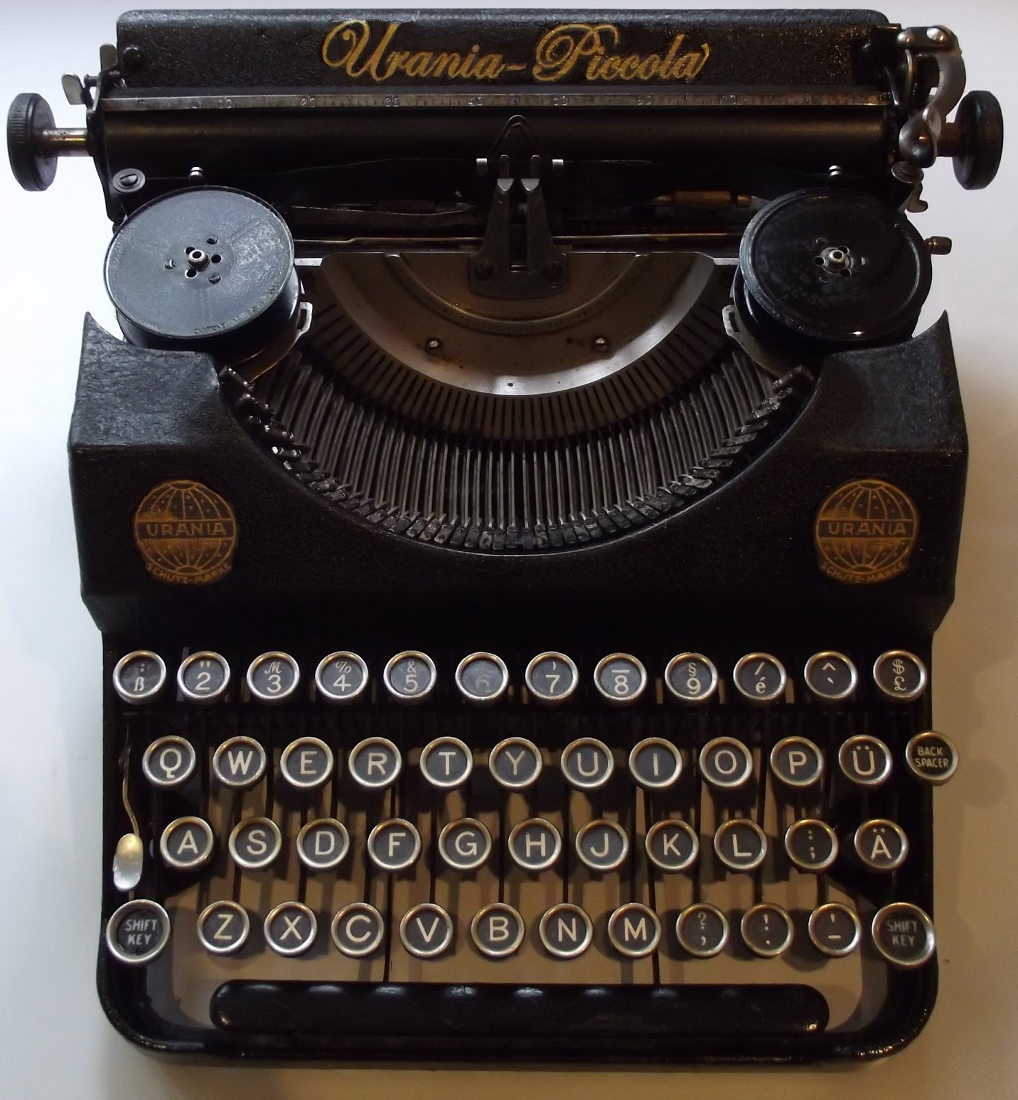 oz.Typewriter: The "Art" of Making Typewriter Decals