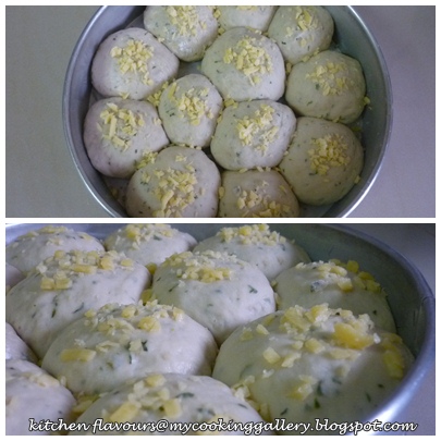 kitchen flavours: Summertime Basil and Garlic Bread - Cookbook ...