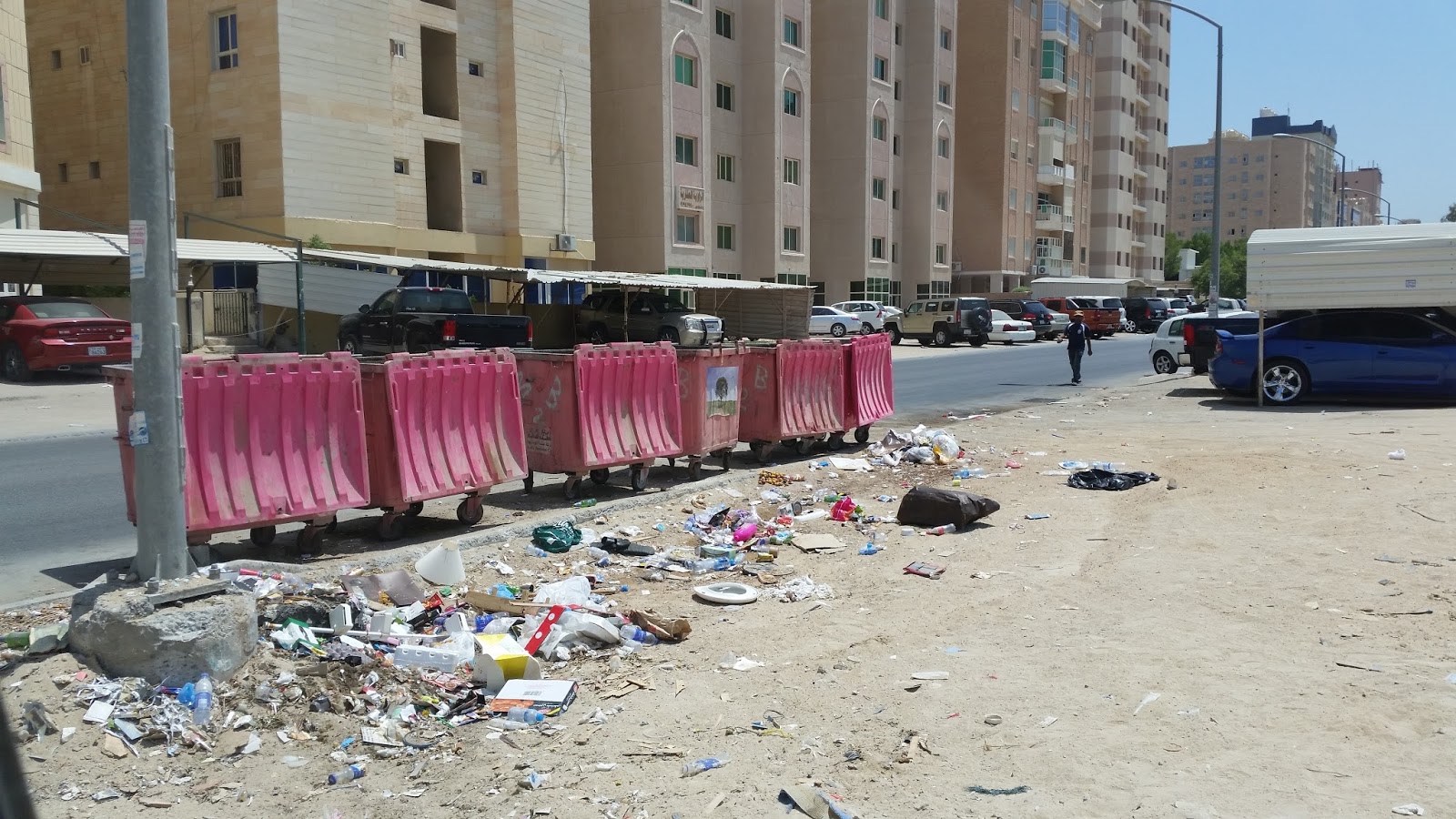 Life in Kuwait Blog: Mahboula is a dirty Area