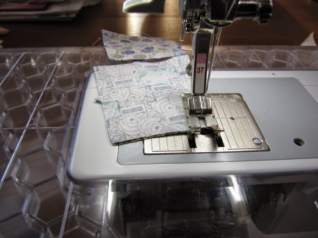 Sew Many Ways...: How to Assemble the Double Wedding Ring Block...