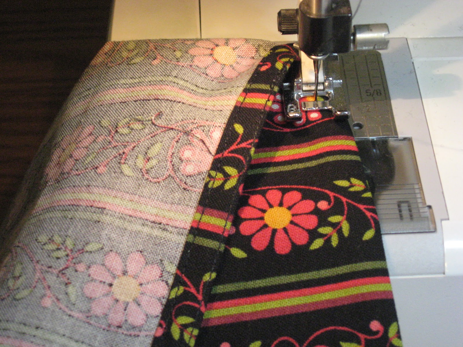 The Quilting Mill: Tutorial: How to Sew a Narrow Hem (With No Measuring!)