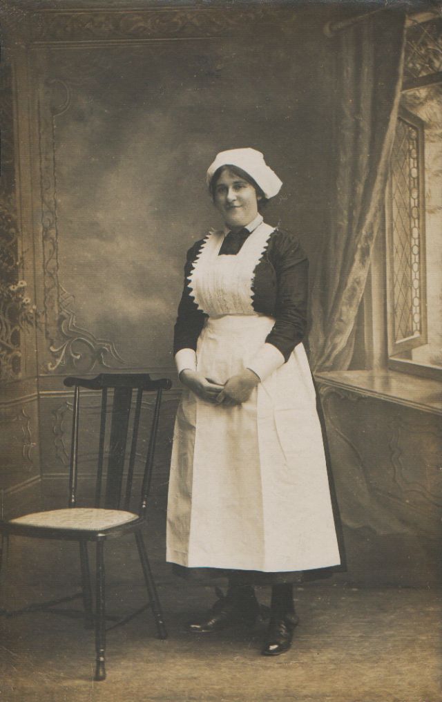 40 Vintage Portrait Pictures of House Maids in the Edwardian Era ...
