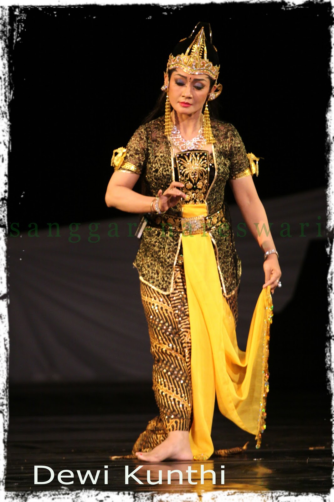 SANGGAR NARESWARI - GRIYA SEWA KOSTUM WAYANG ORANG DI SOLO : Kostum ...