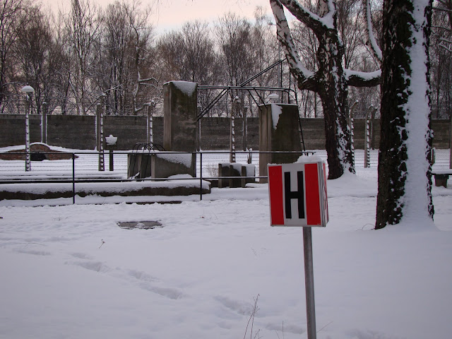 Auschwitz 2012: Auschwitz 1: The Swimming Pool