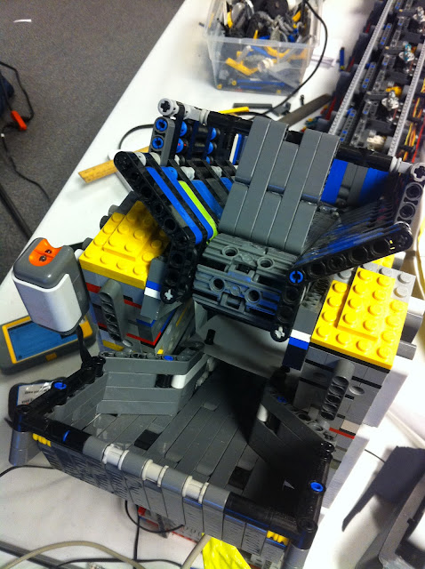 Jaguar's Spot: Lego Tetrix Nuts and Bolts Sorter