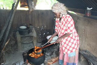DieDikKok: MAGWINYA VETKOEKE (A traditional African vetkoek ...