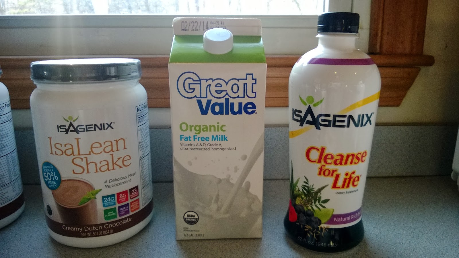 30-DAY ISAGENIX REVIEW: What's in the box?