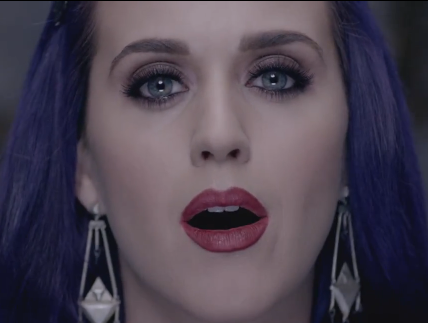 Video Premiere: Katy Perry - Wide Awake