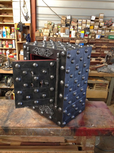 L'Atelier, Thibauld Watripont: coffre fort ancien