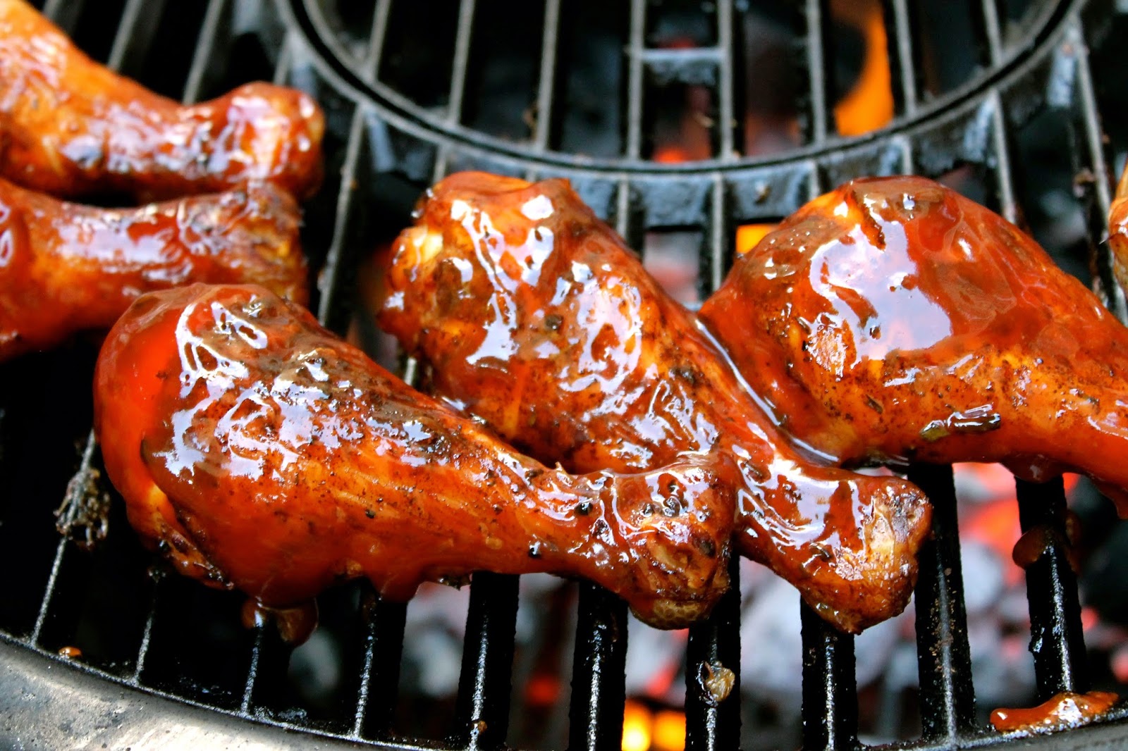 Savoir Faire: Muslitos de pollo a la parrilla con salsa BBQ casera