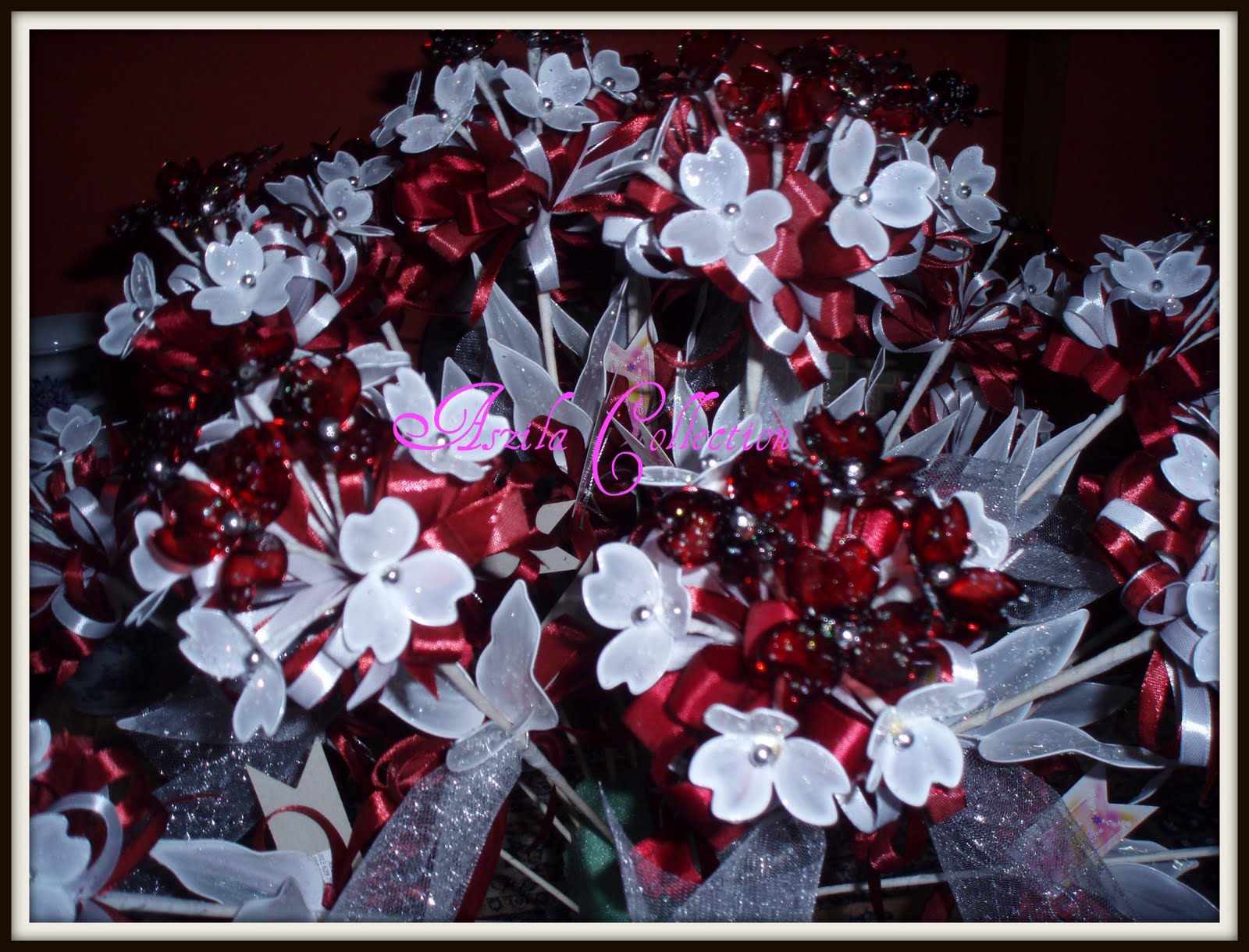 Gerbang Perkahwinan Aszila: BUNGA TELUR DIP - MEROON & PUTIH