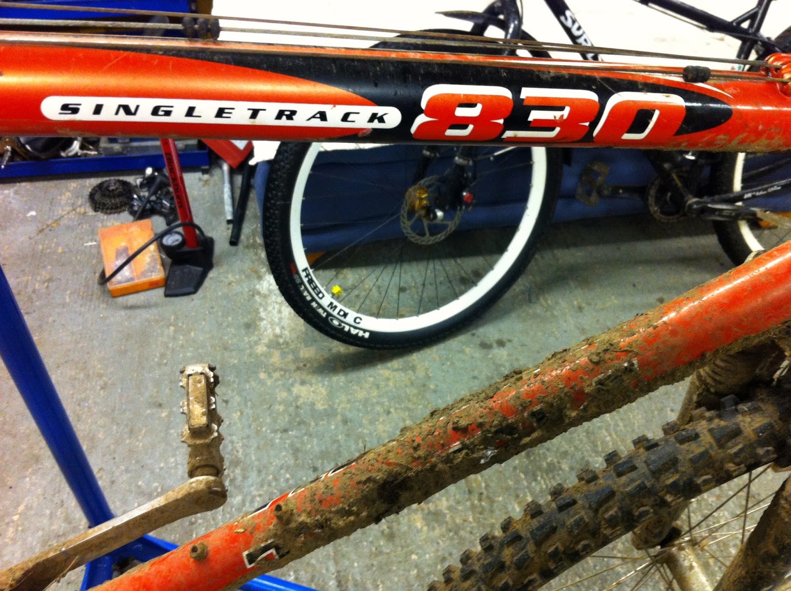 coastrider: Old Trek 830 MTB brought back to life...
