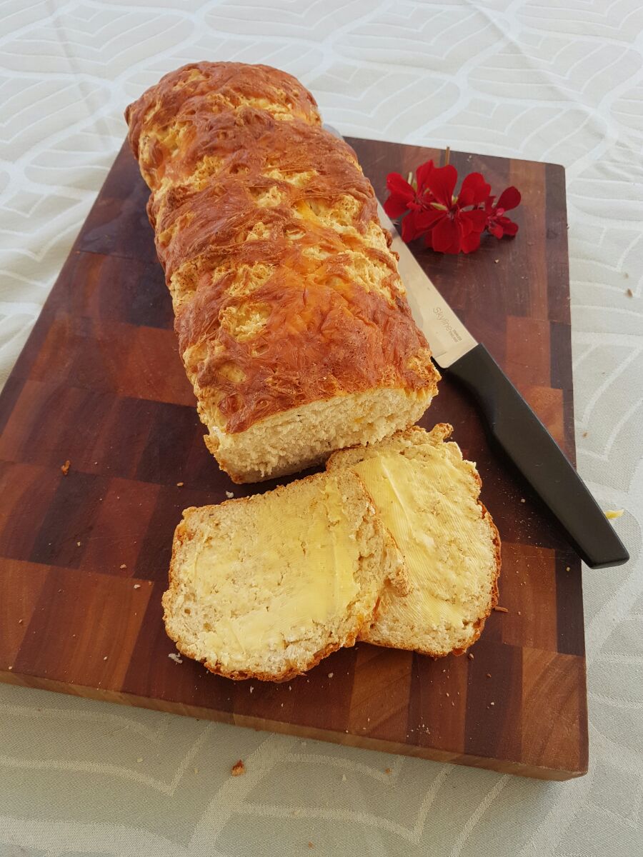 Garlic Cheese Loaf