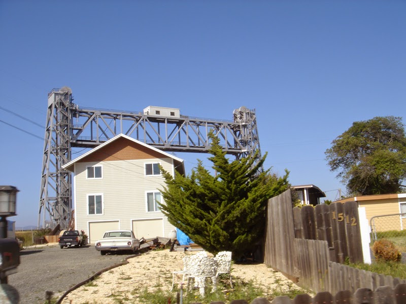 Cakes And Ale: Edgerly Island