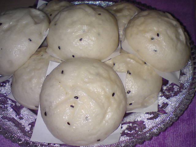 Cooking Pleasure: Black Sesame Yam Paus