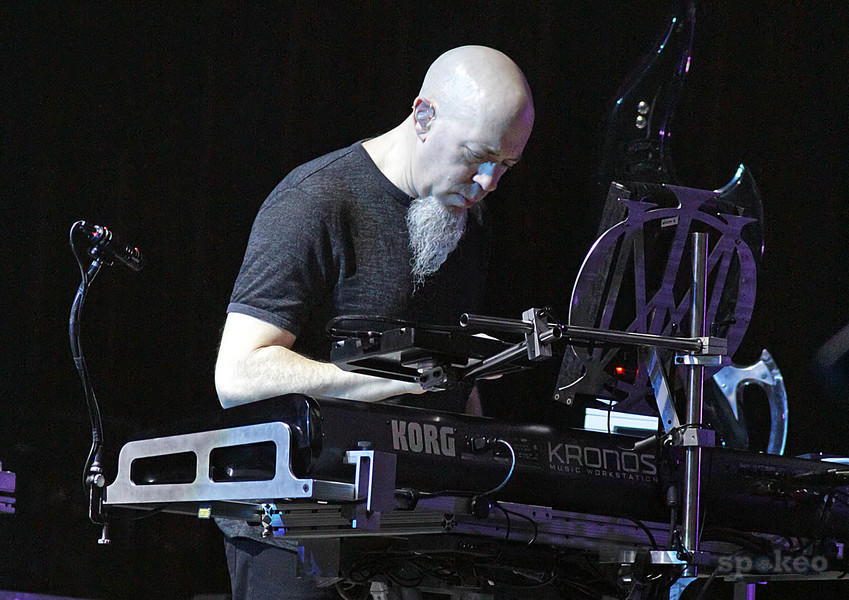 Jordan Rudess The Keyboard Wizard