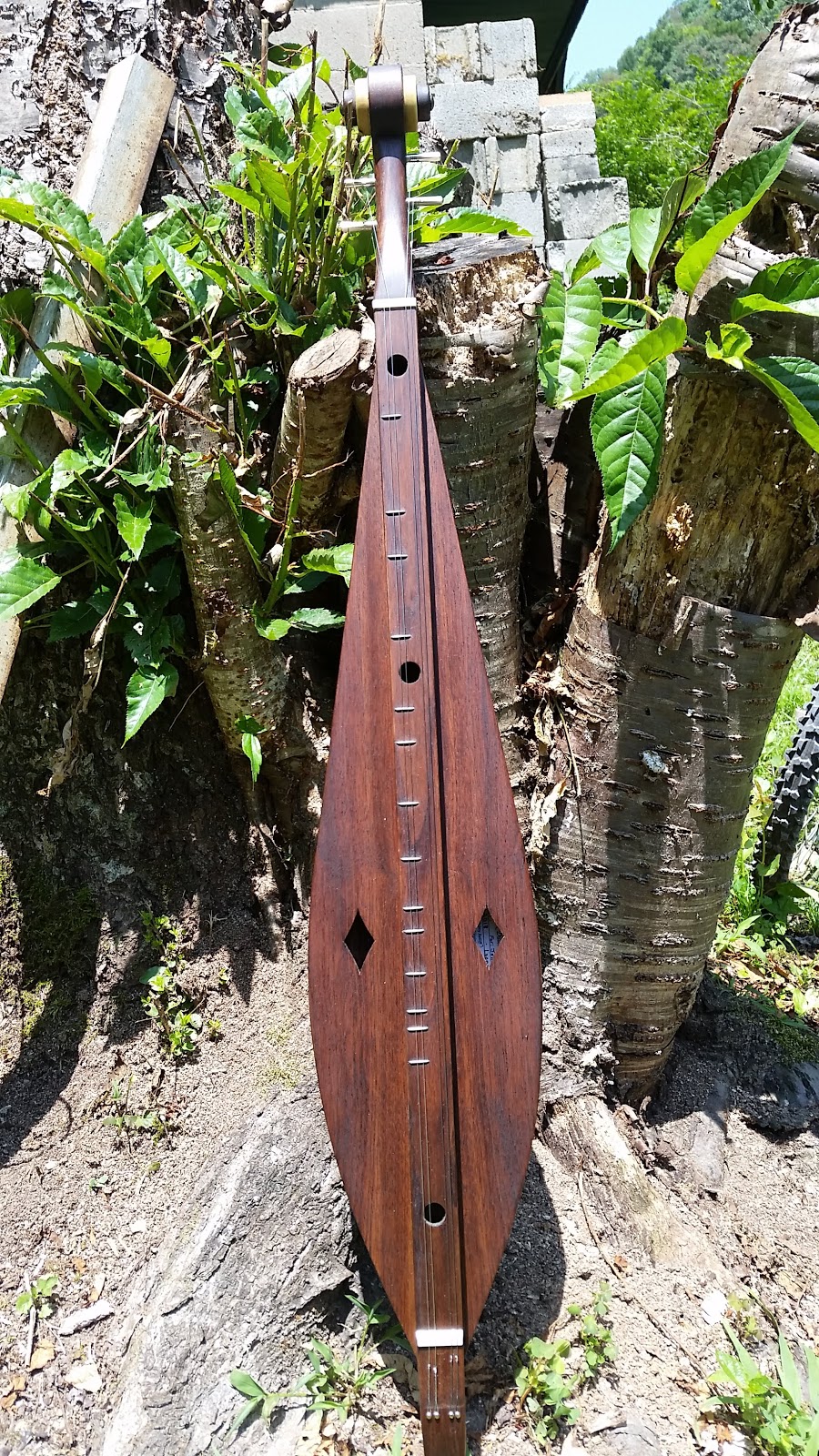 Slate Creek Dulcimers: A Black Walnut Shoat