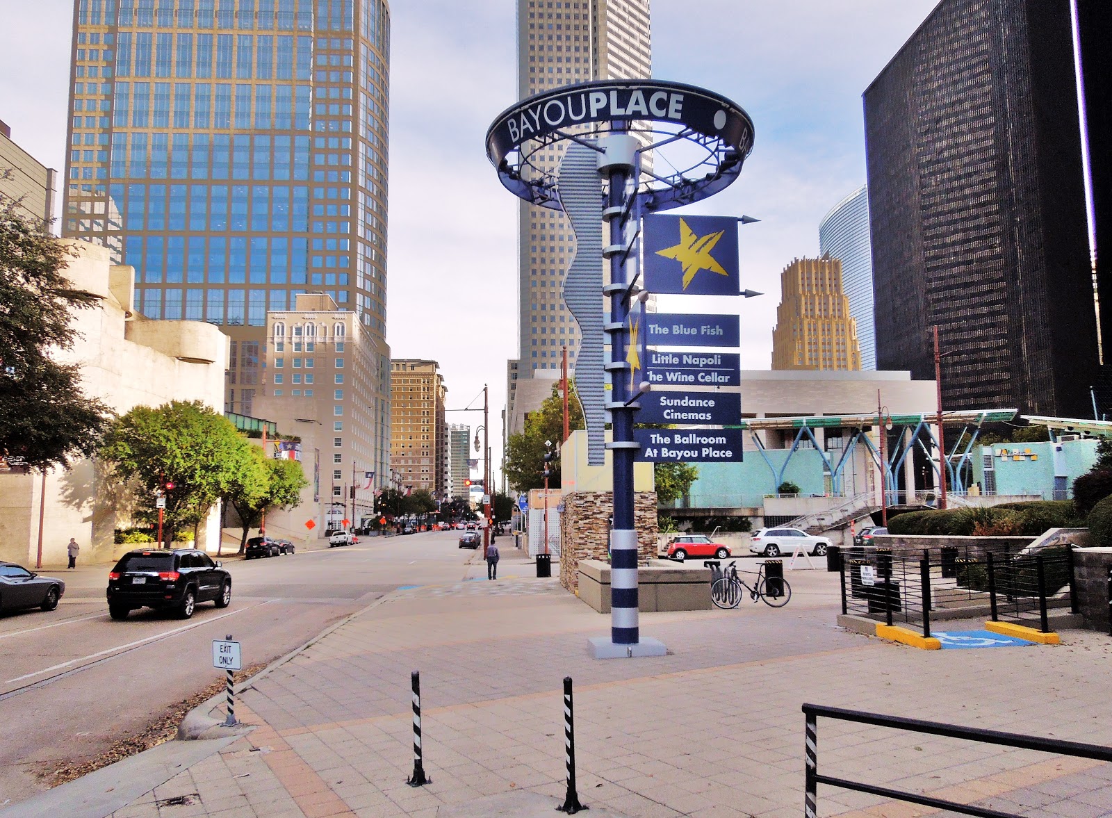 Houston in Pics: Bayou Place