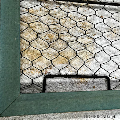 Chicken Wire Message Center