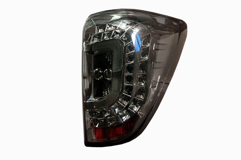 TOYOTA RUSH TAIL LIGHT AXIS STYLE - DEPOT AKSESORI MOBIL