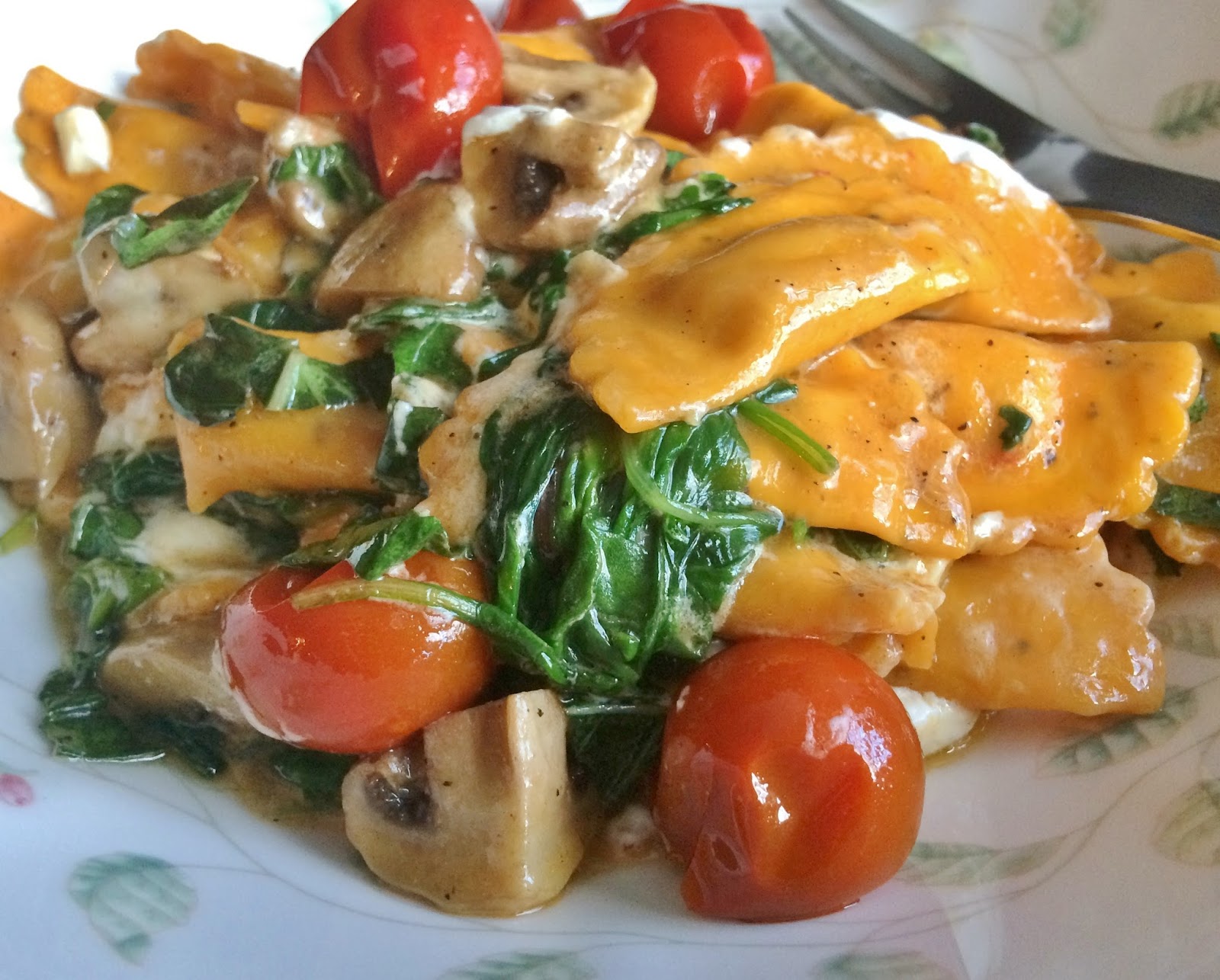 My Tiny Oven: Butternut Squash Angelotti with Roasted Tomatoes & Mushrooms