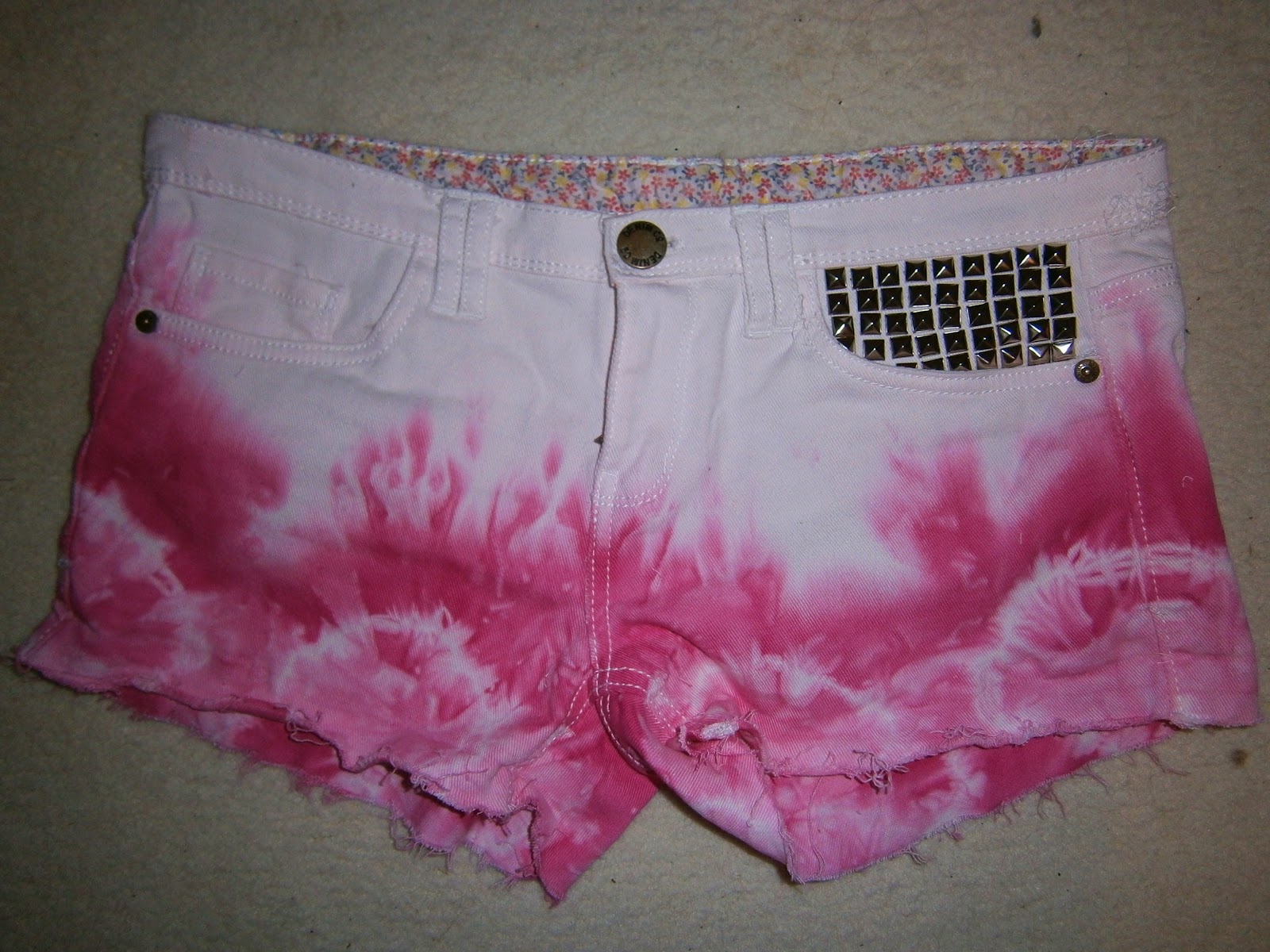No Day But Today: D.I.Y Dip-Dye, Tie-Dye, Studded Denim Shorts