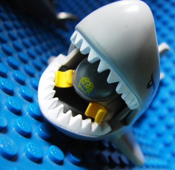 Toyriffic: LEGO Great White Shark (and Aquaman too!)