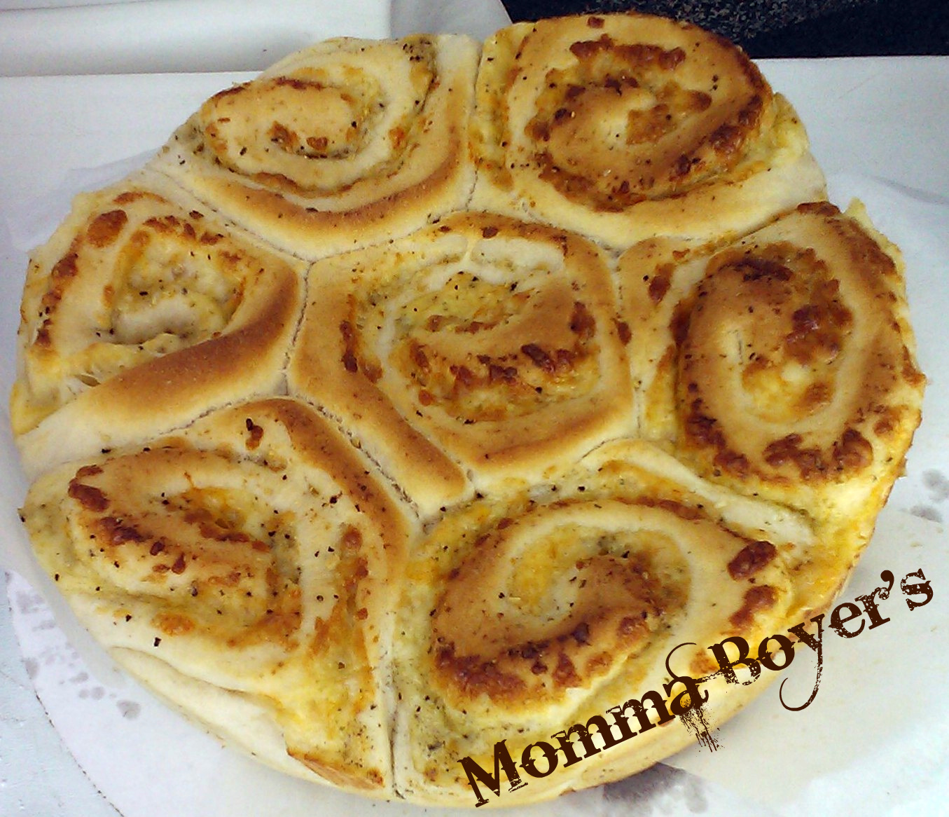 Momma Boyer's: Muenster Rolls