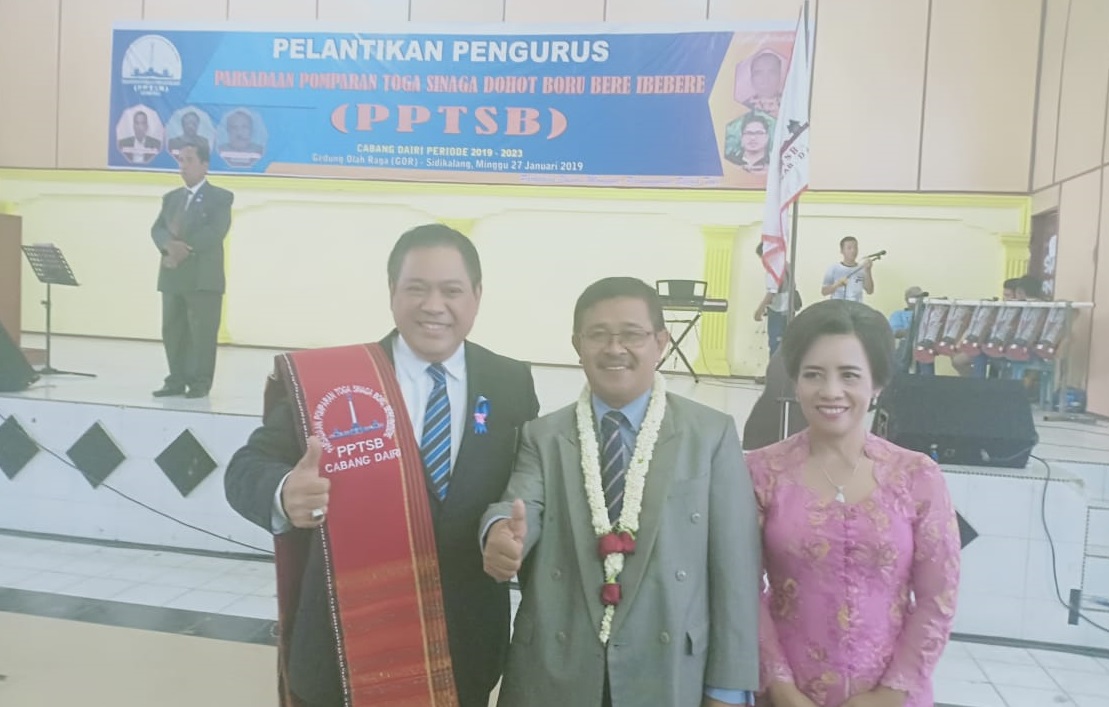 Pemberian Ulos dan Penyematan Sortali serta Hajut oleh Wakil Ketua Umum ...