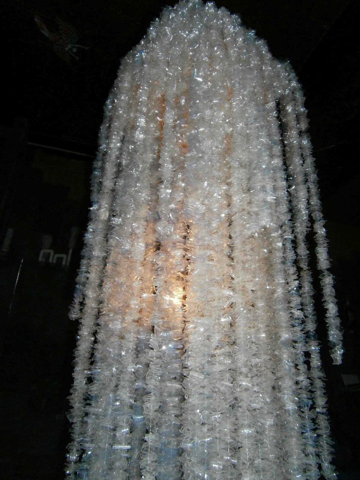 Sensatiocraft: Crystal Lamp for a Thousand Places of Worship