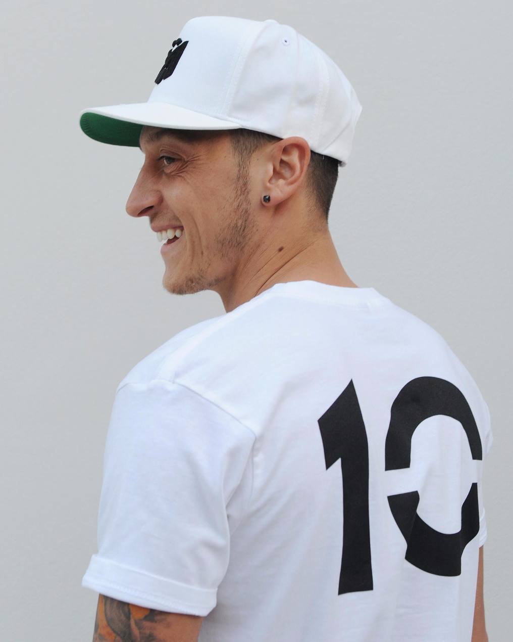 New Mesut Özil Signature Logo Revealed - Footy Headlines