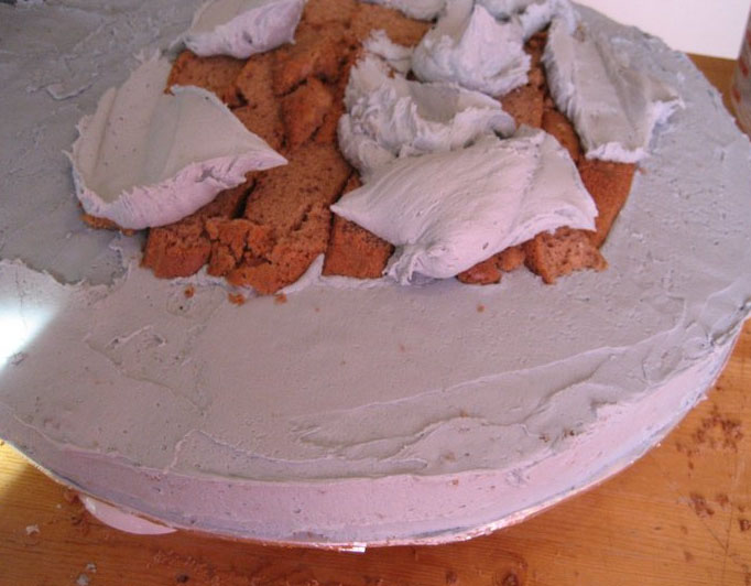 Musings of a Glamourpuss: Millenium Falcon Cake