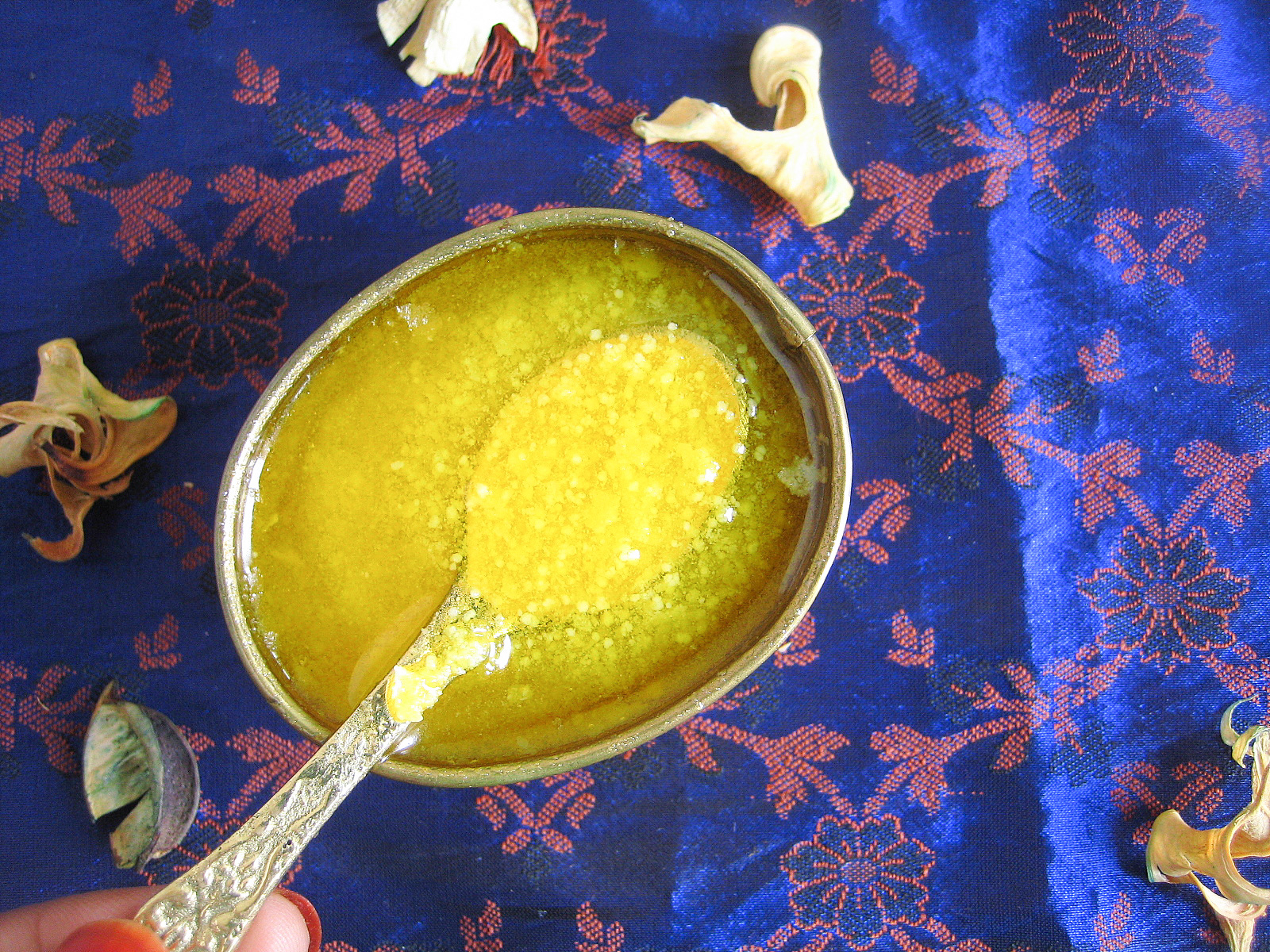 madhuri's kitchen: homemade ghee/desi ghee at home