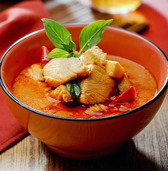 Bora: Gaeng Daeng (Red Curry)