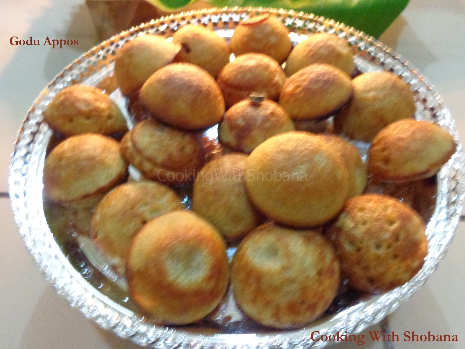 Cooking With Shobana : GODU (SWEET) APPO