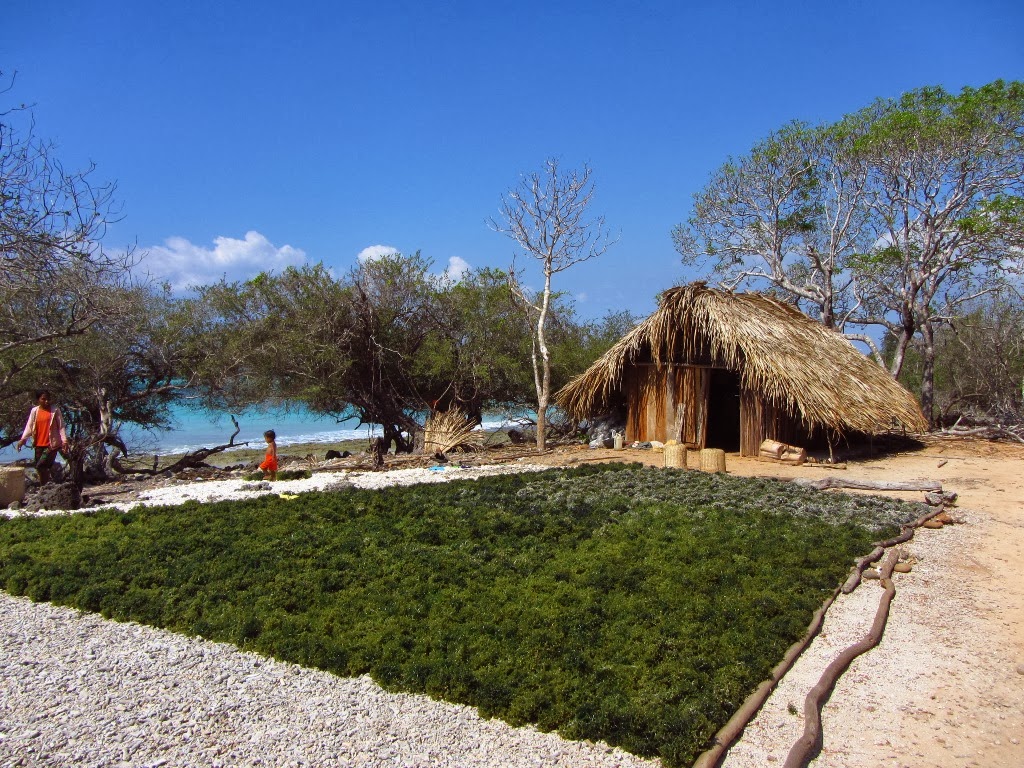 LET'S GO AROUND THE WORLD!!!: PILIH PANTAI SEMAUMU DI PULAU SEMAU!